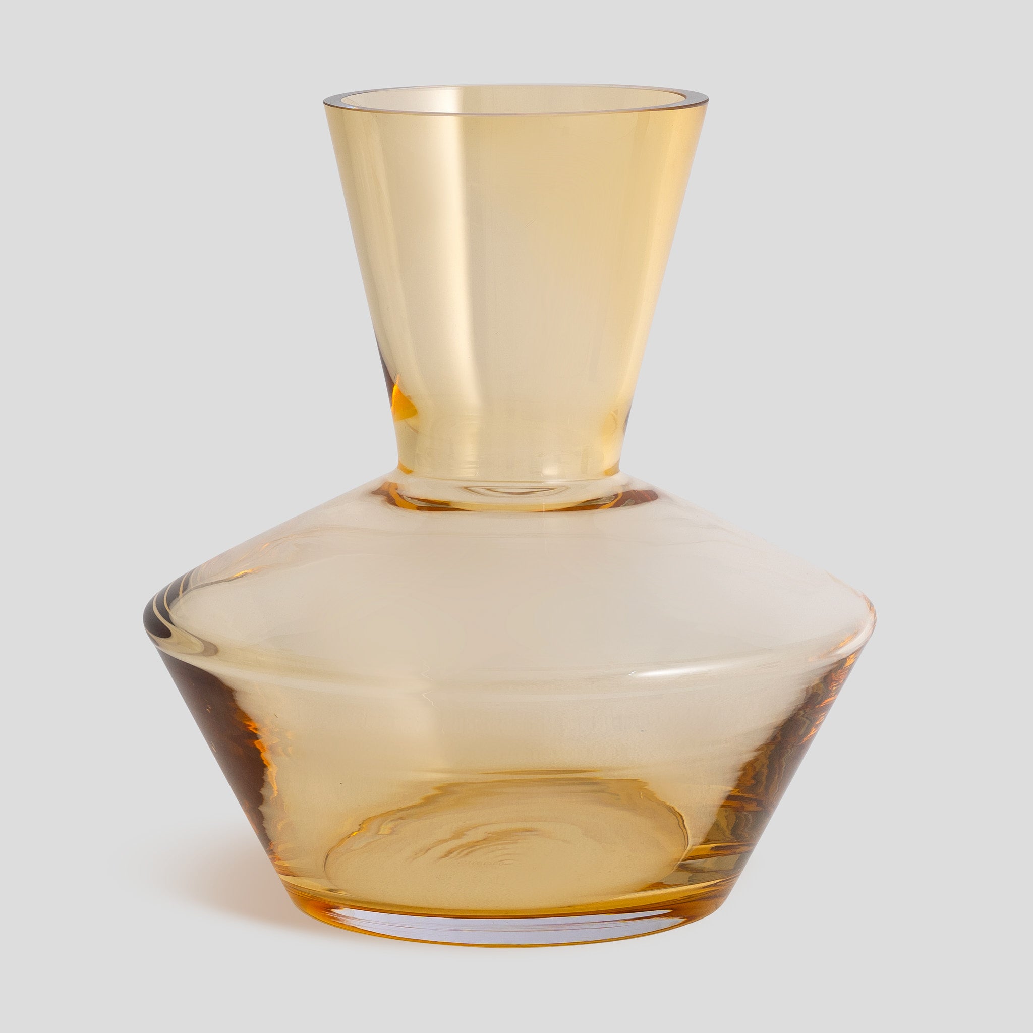 The Dae Champagne – Studio Zar